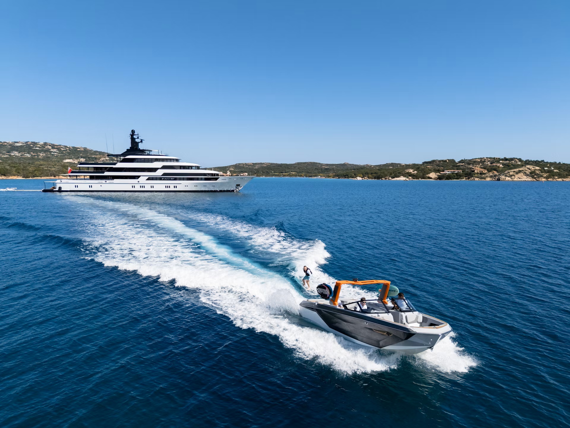 Yacht STARFIRE, Lurssen | CHARTERWORLD Luxury Superyacht Charters